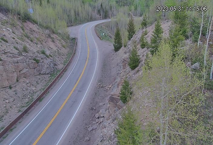 Redstone: McClure Pass Summit Webcam HWY 133 North by CDOT - Webcam