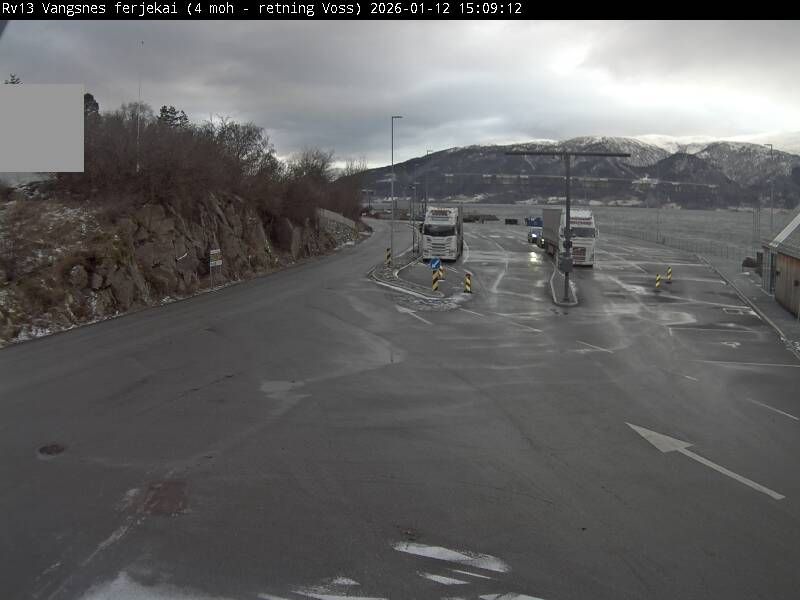 Vangsnes: R13 - ferjekai (Voss) Landscape Webcam Norway