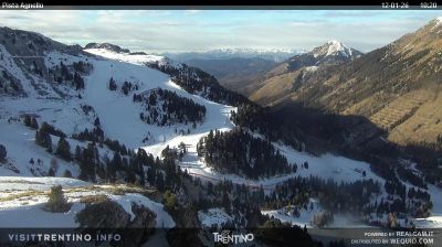 See Predazzo: Val Di Fiemme Live Webcam & Weather Report in Predazzo, Trentino-Alto Adige ...