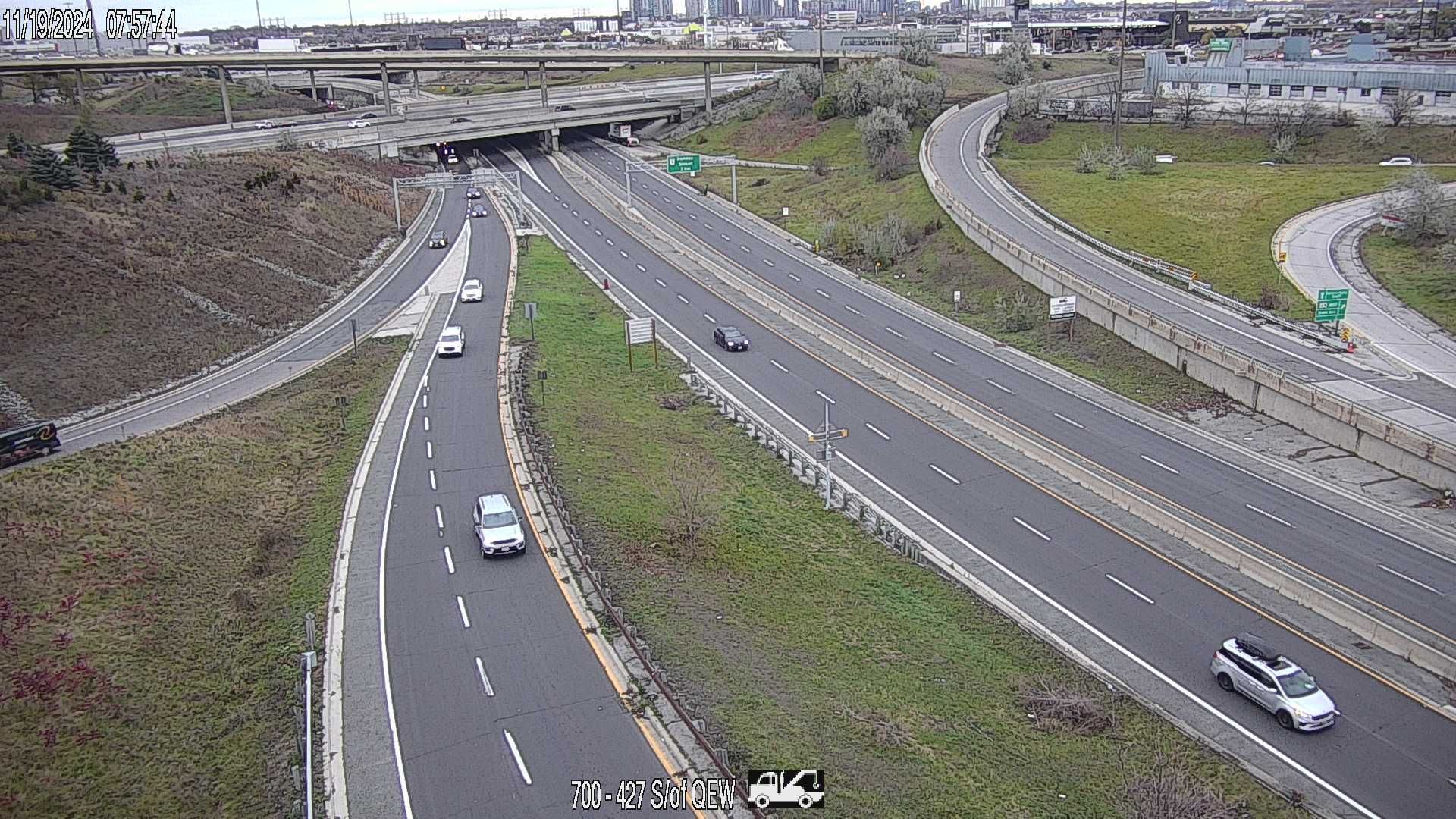 Etobicoke: Highway 427 south of QEW Landscape Webcam Canada