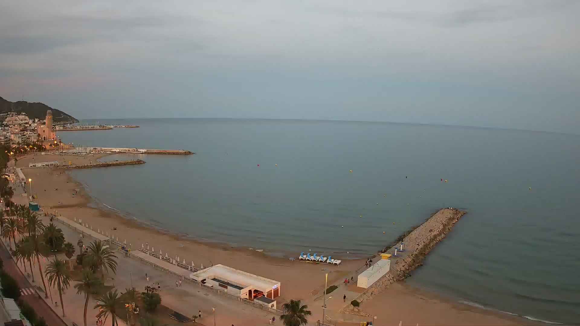 Sitges › East: Playa Sitges - Sant Bartomeu i Santa Tecla de Sitges ...