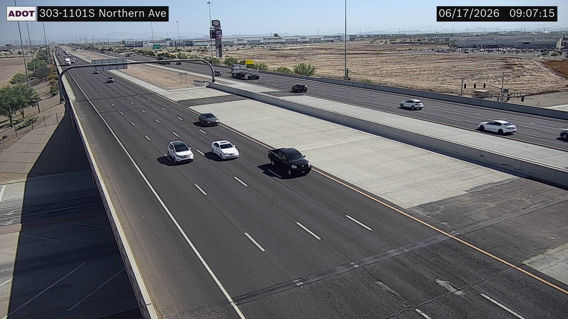 Fennemore › South: L-303 SB 110.15 @NORTHERN Traffic Cam