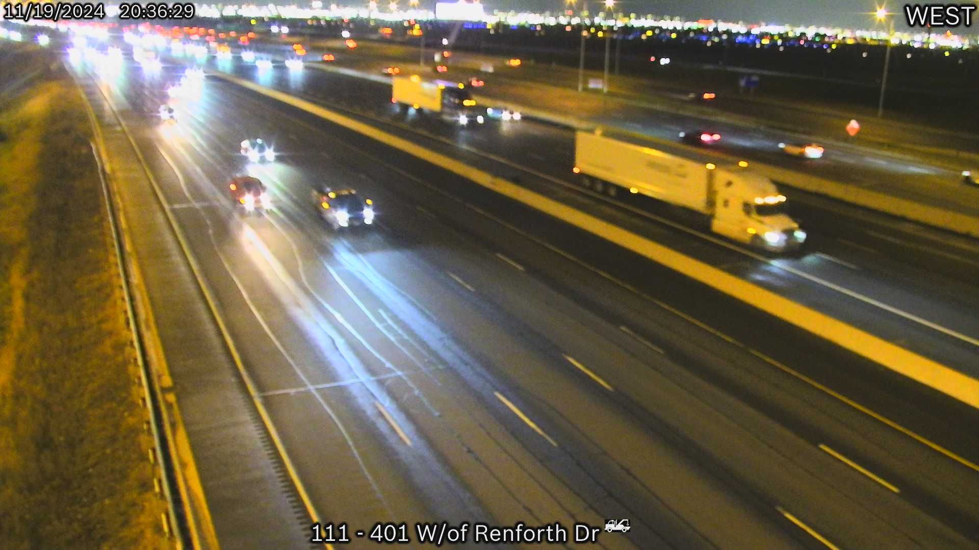 Mississauga: Highway 401 near Pearson Airport Traffic Cam