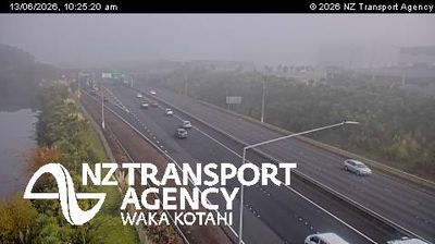 See Puhinui › North: SH20 Barrowcliffe Pl Overbridge Live Webcam ...
