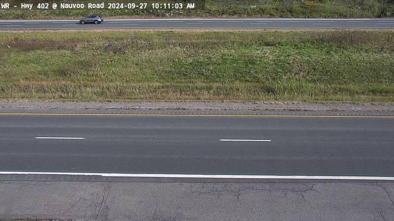 Warwick: Highway 402 near Nauvoo Road Traffic Cam