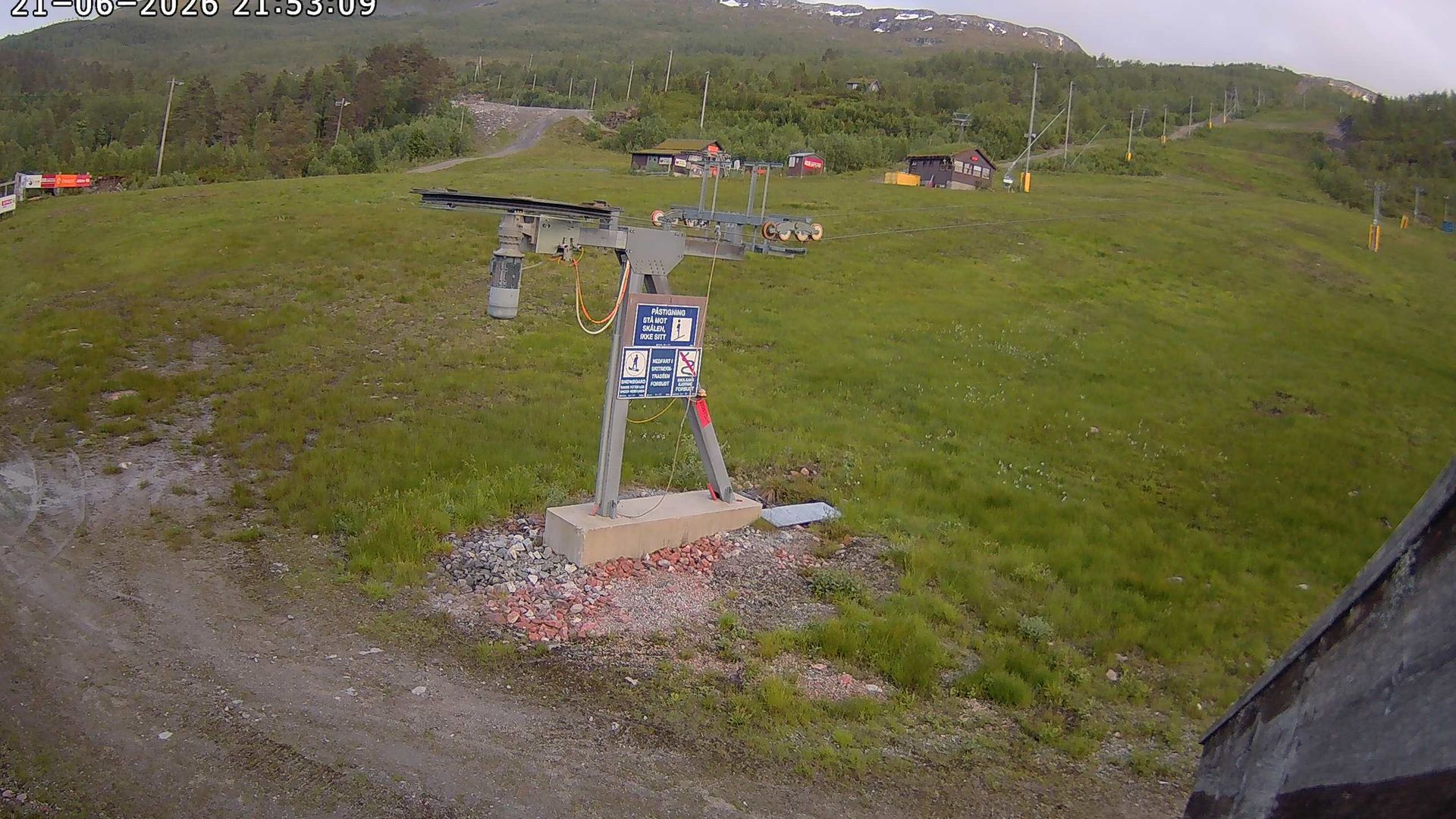 Vassenden › South-East: Jølster Skisenter: Øvre anlegg Mountain Cam Norway