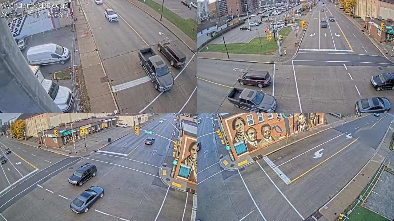 Windsor: Wyandotte St & McDougall St Landscape Webcam Canada