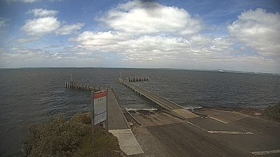 See Lara: Avalon Beach Boat Ramp - Avalon Foreshore Road - Corio Bay ...