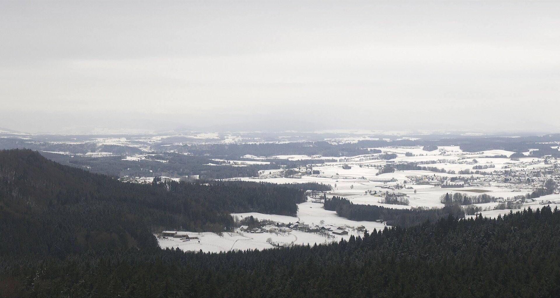 Frankenburg am Hausruck: Frankenburg - Aussichtsturm Göblberg Mountain ...